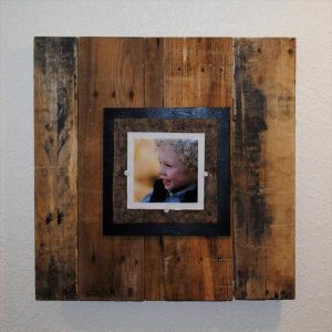 DIY Pallet Picture Frame